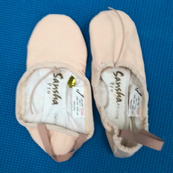 Sansha | Shoes | Sansha Pro C Canvas Ballet Slipper Size 8n | Poshmark